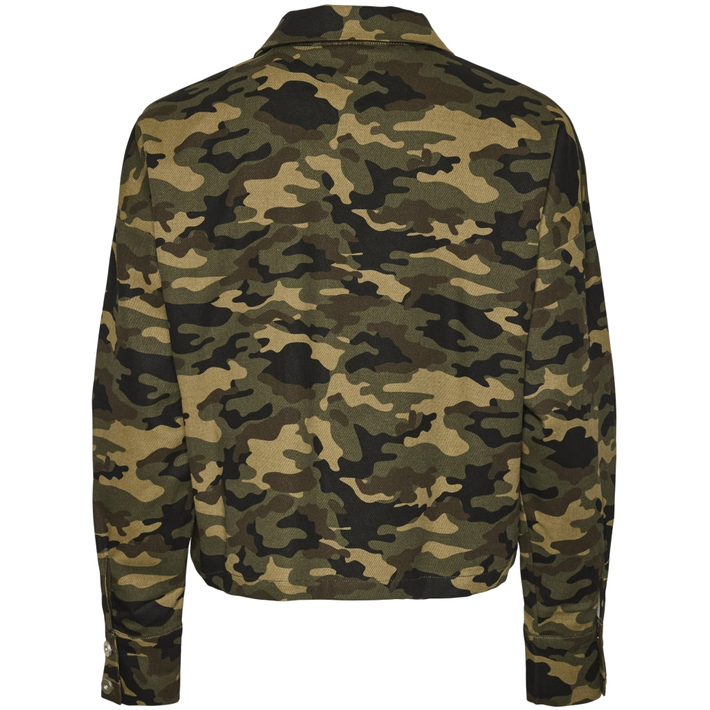 PIECES X DITTE ESTRUP X CILLE FJORD PCJESSICA SHIRT - Burnt Olive Camo